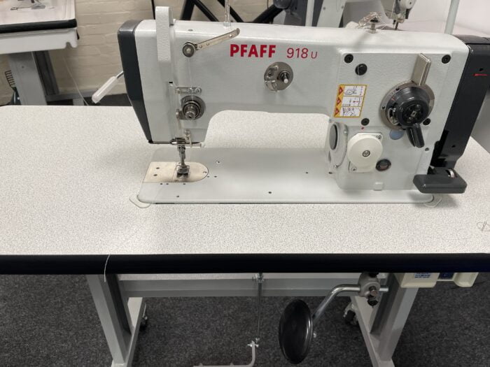 Pfaff 918-U - Triumph Needle